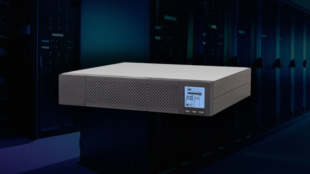 7 Ways 3-Phase Online UPS Protects Your Business